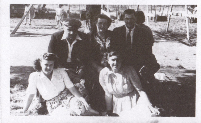 The Marston family in Nottingham, 1949 | Bottesford Living History